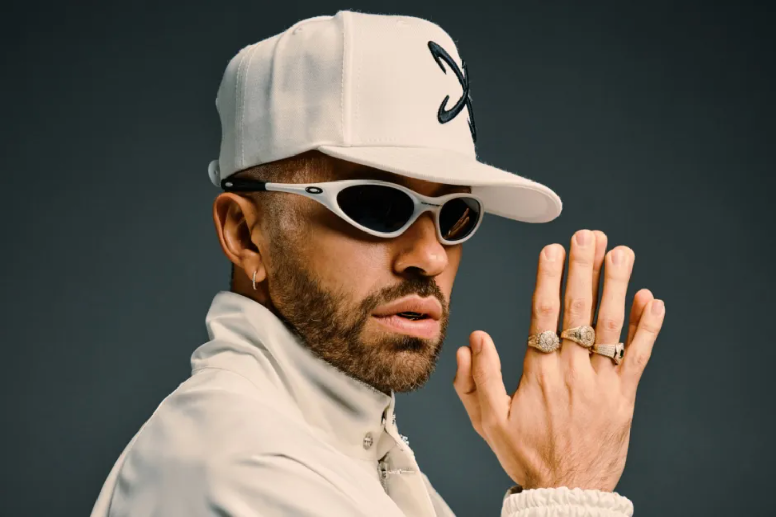 Feid's New Album “EL GREEN PRINT: La Saga – FEID VS FERXXO” is a Battle ...